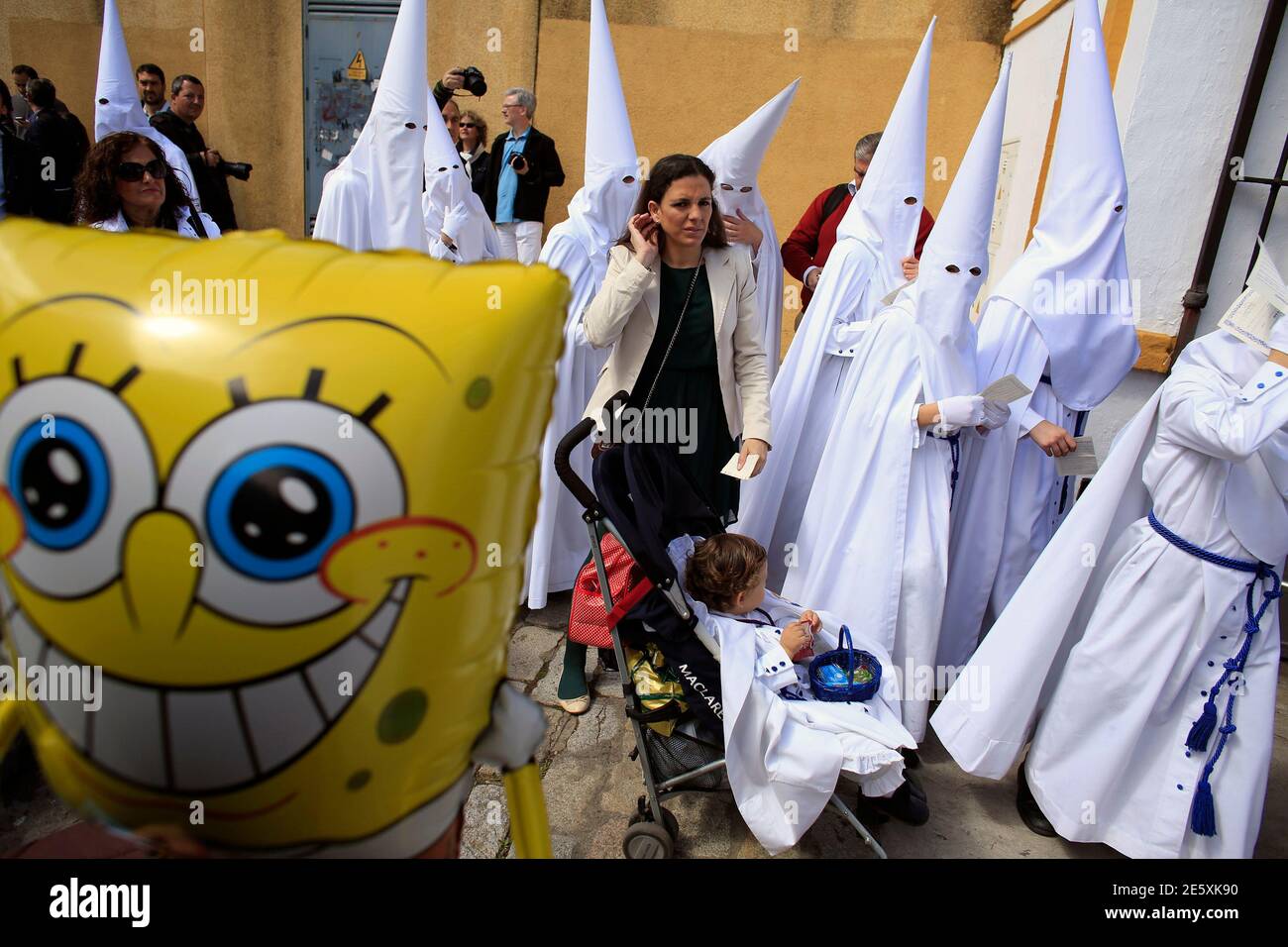 Spongebob Squarepants Drawing High Resolution Stock Photography and ...