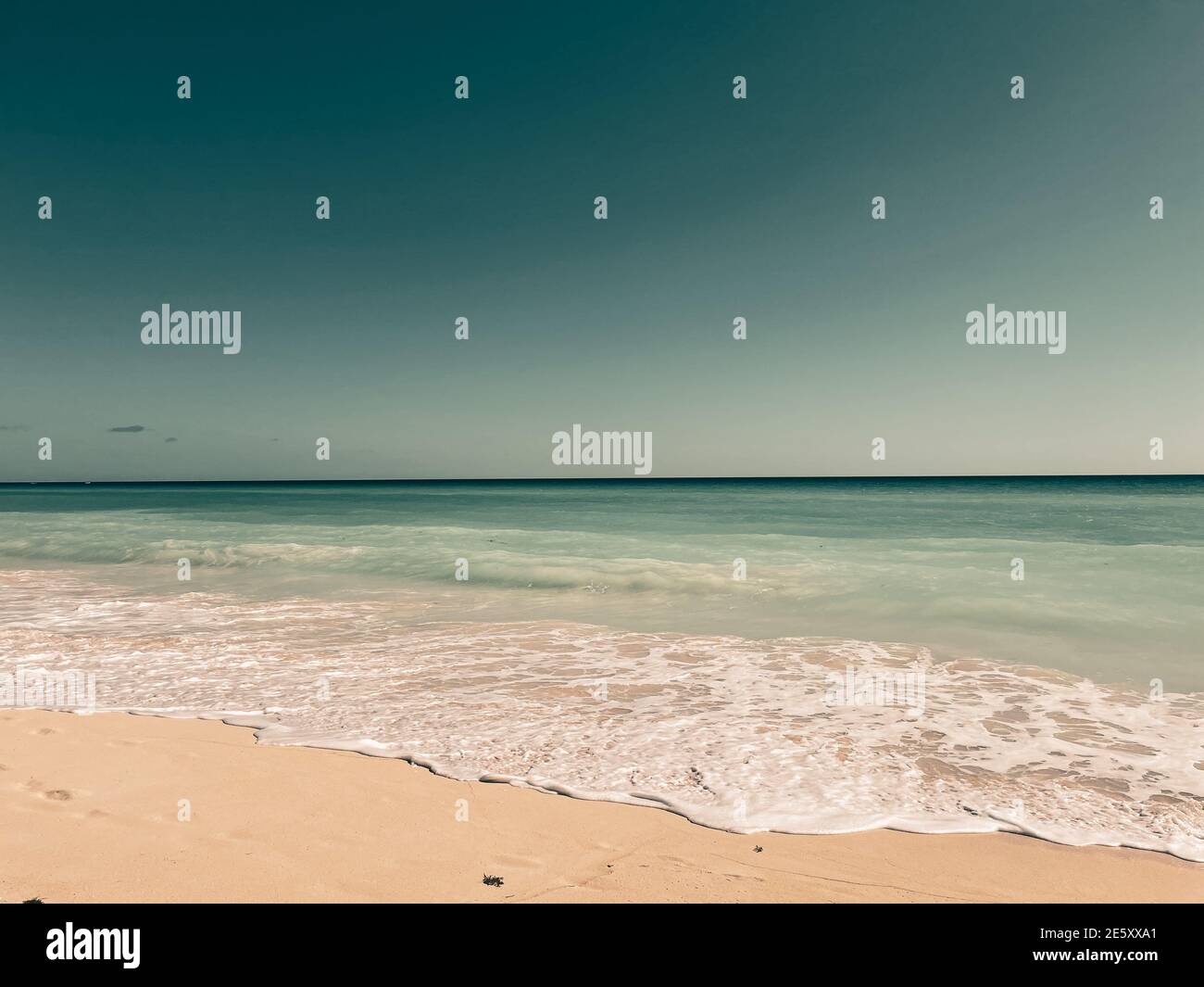 Summer seascape perfect tourist beach hi-res stock photography and ...