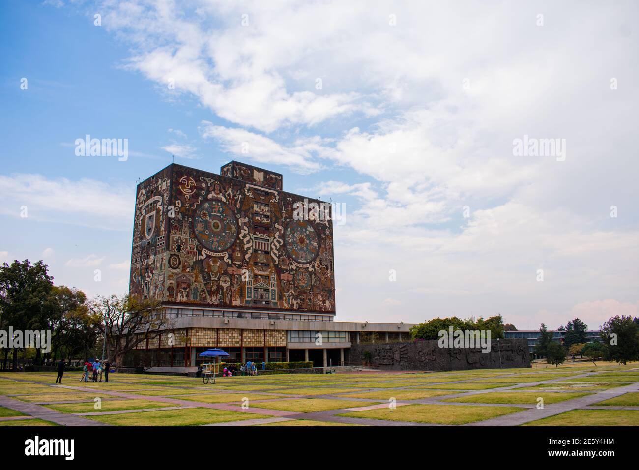 Beautiful library building and yard from Mexican college Stock Photo ...