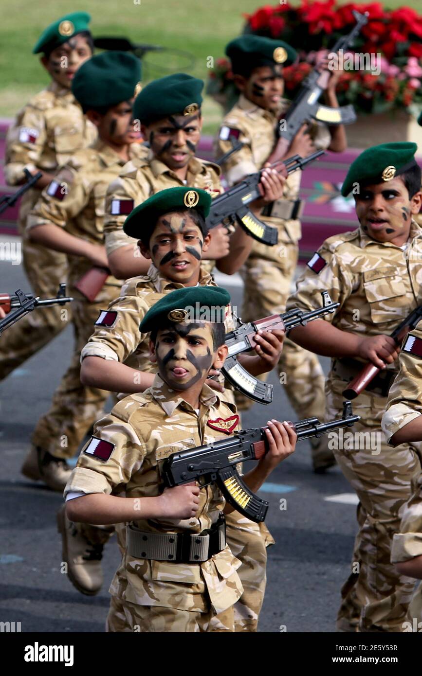 Qatari armed forces hi-res stock photography and images - Alamy