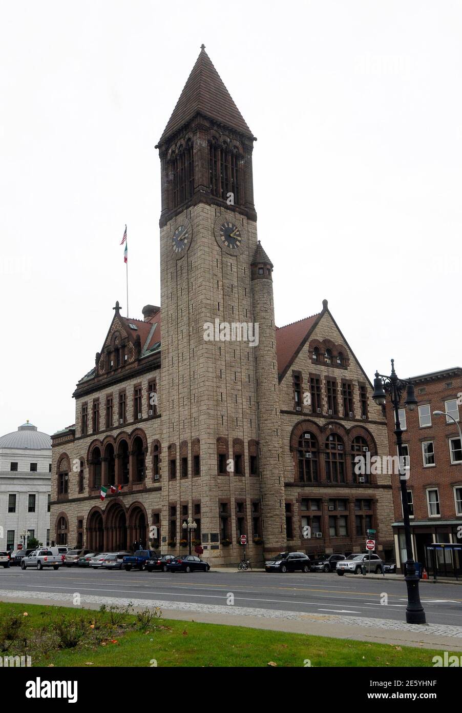 Albany city hall hi-res stock photography and images - Alamy