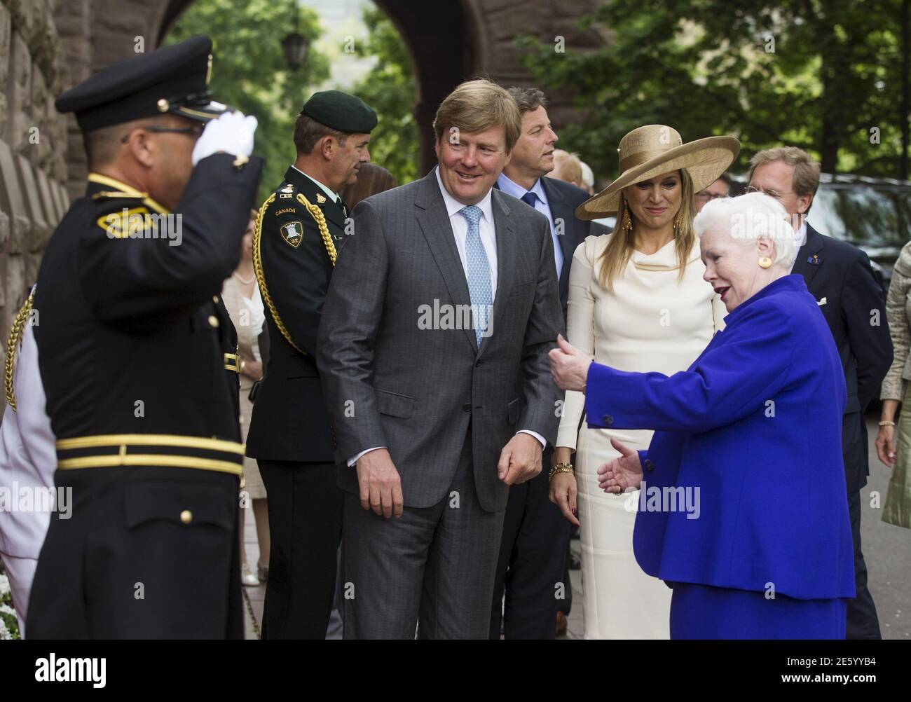 Elizabeth dowdeswell hi-res stock photography and images - Alamy