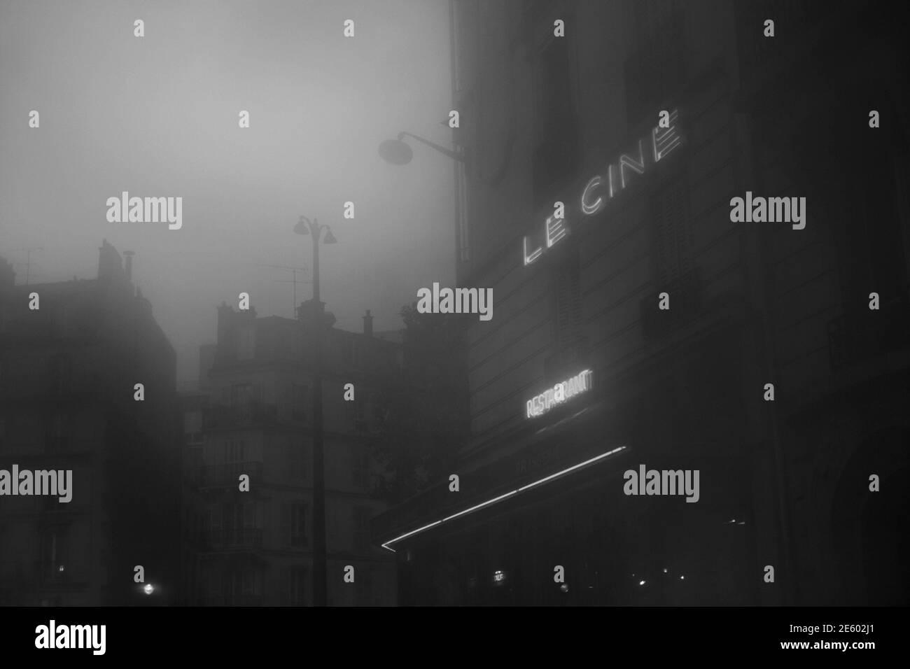 Smoke background mysterious mist Black and White Stock Photos & Images ...