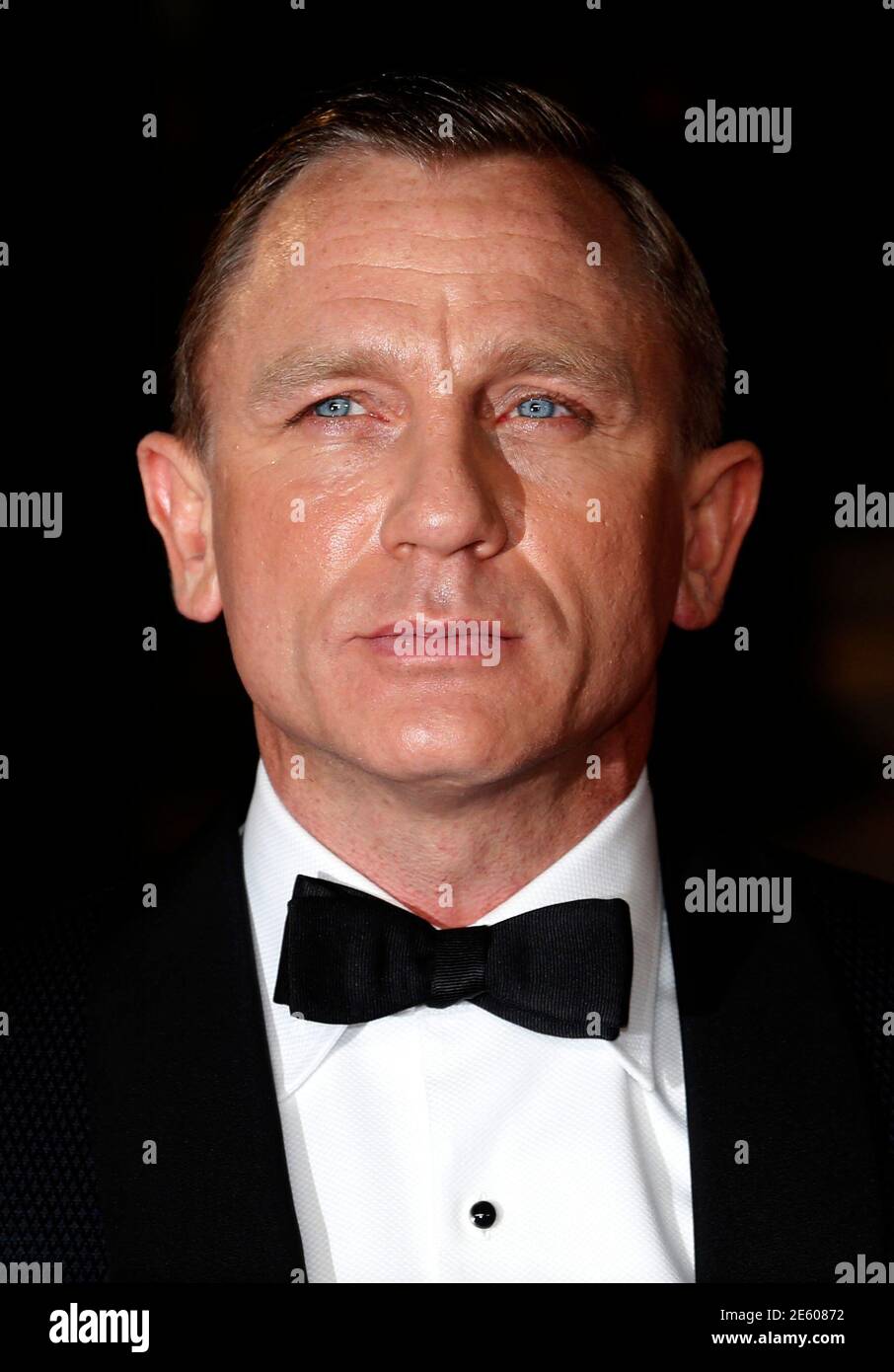 Daniel craig arrives royal world premiere skyfall royal albert hall hi ...