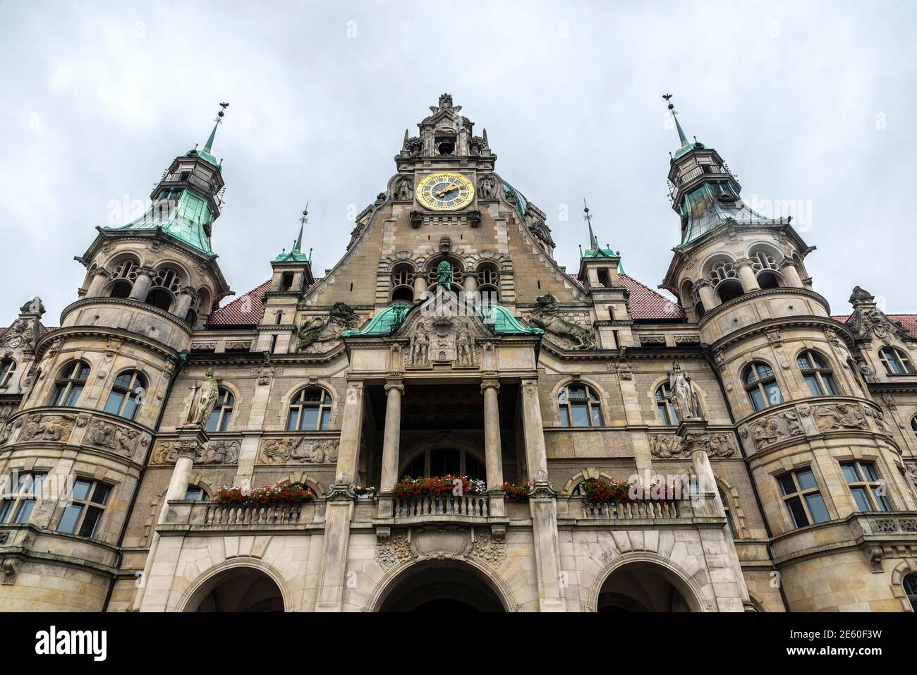 Facade of the New Town Hall, Neues Rathaus, in Hanover, Germany Stock ...