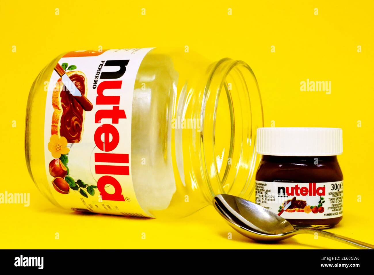 Jars of nutella food hi-res stock photography and images - Alamy