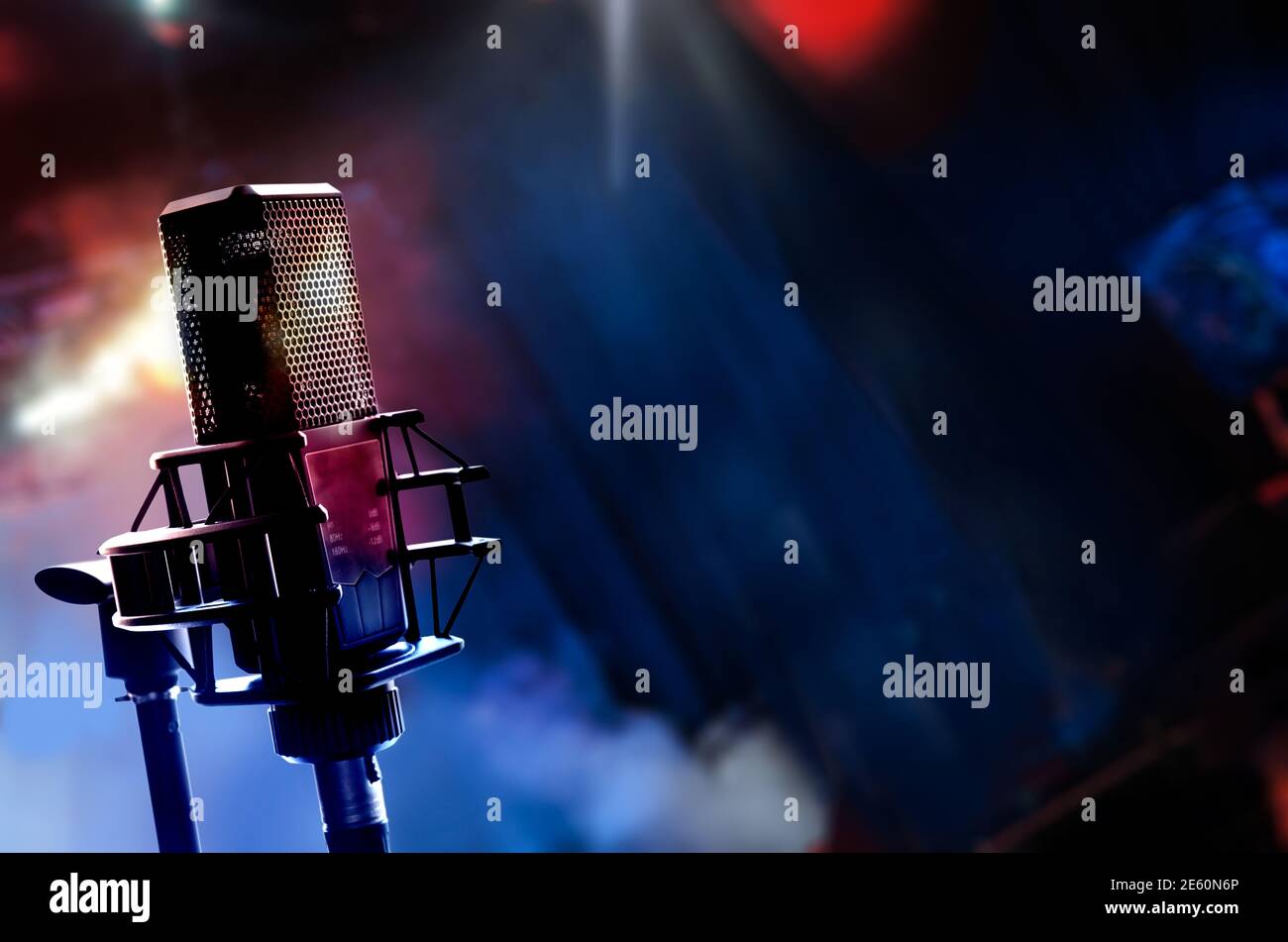Microphone singer stage performance hi-res stock photography and images ...