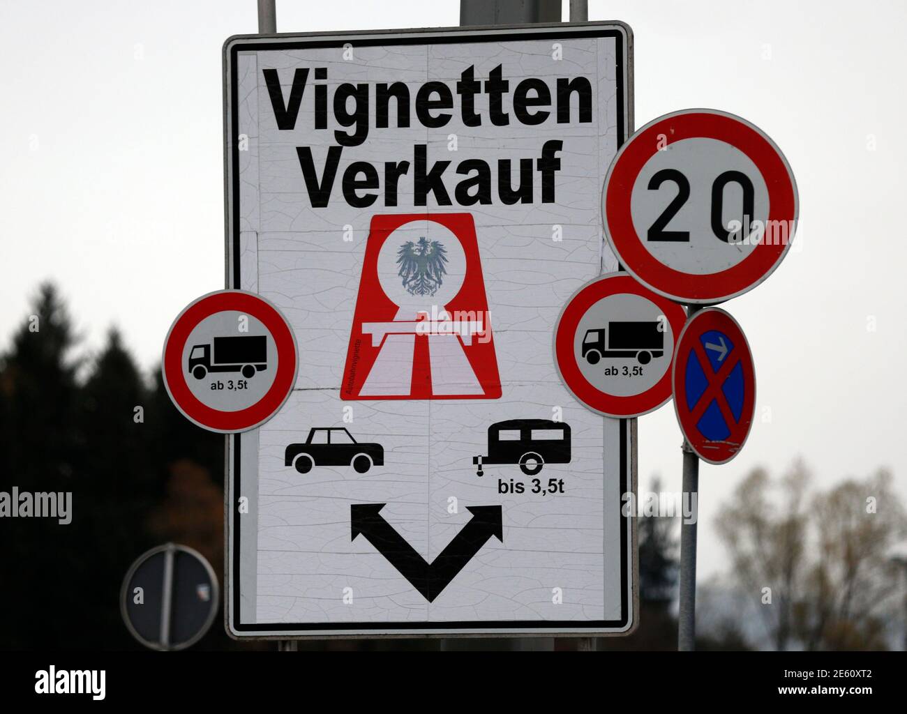 Highway car toll sign germany hi-res stock photography and images - Alamy