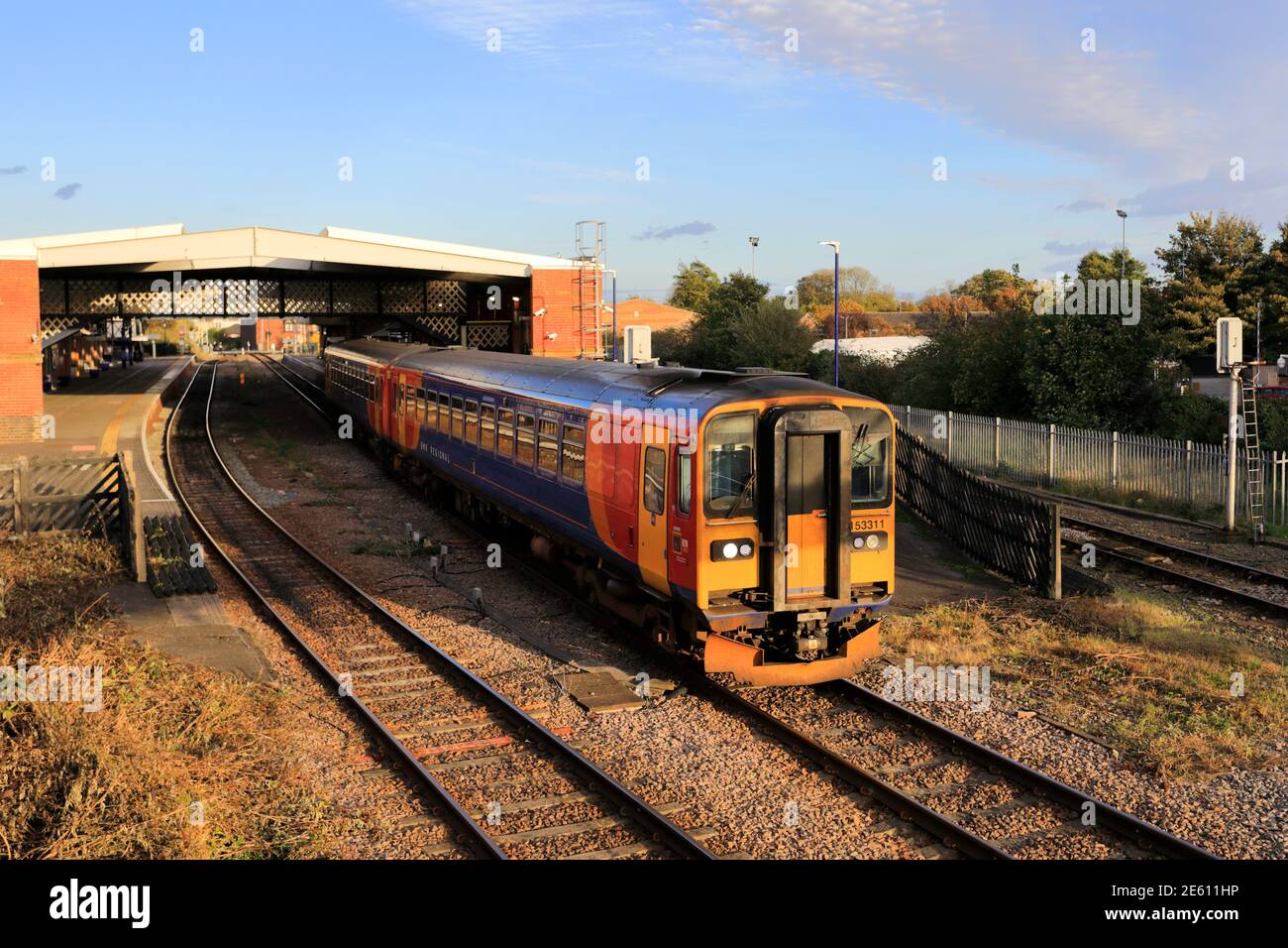 153311 EMR, East Midlands Railway Regional, Grimsby Railway Station ...