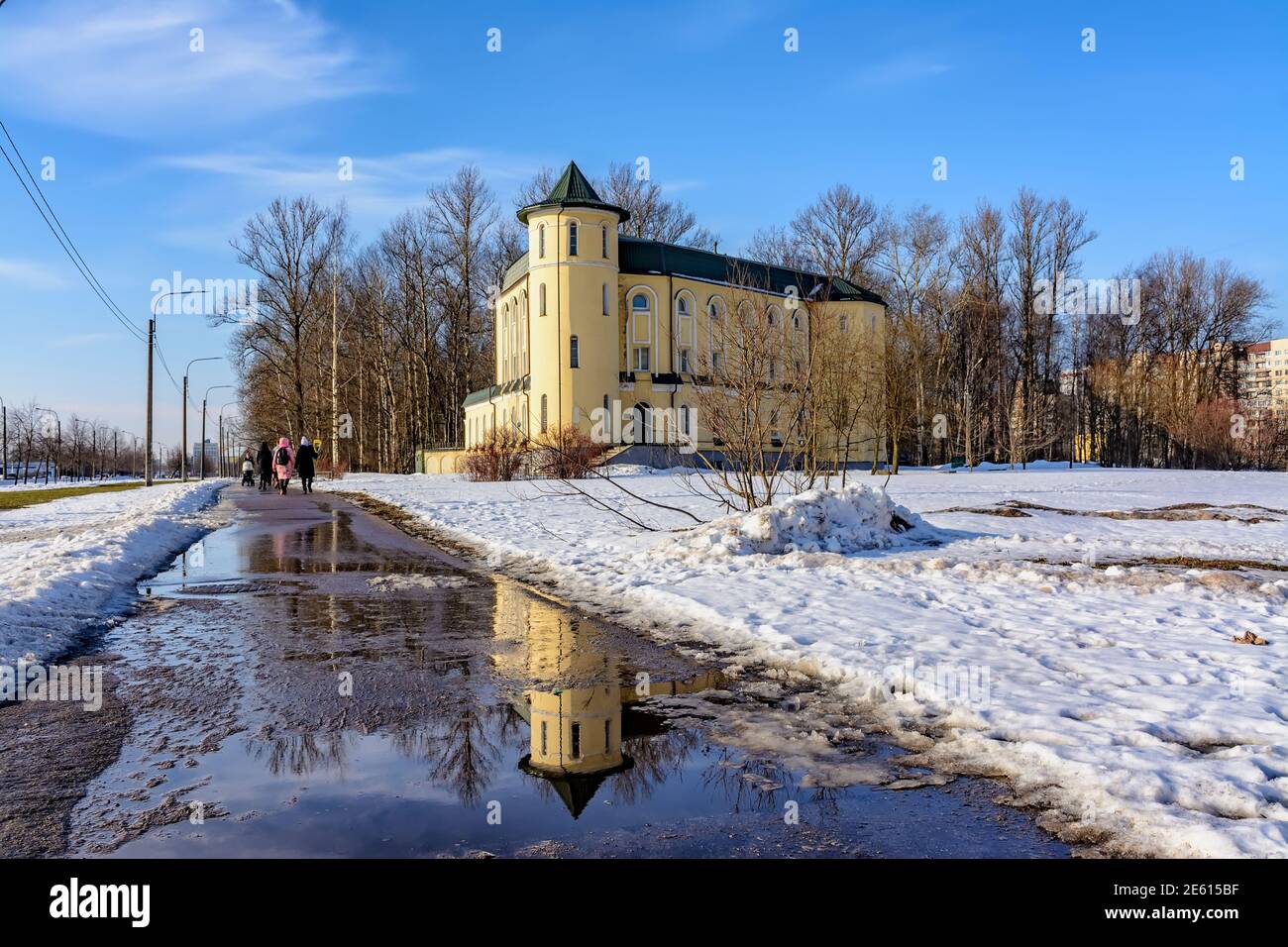 A warm sunny March day in a residential area of St. Petersburg Stock ...