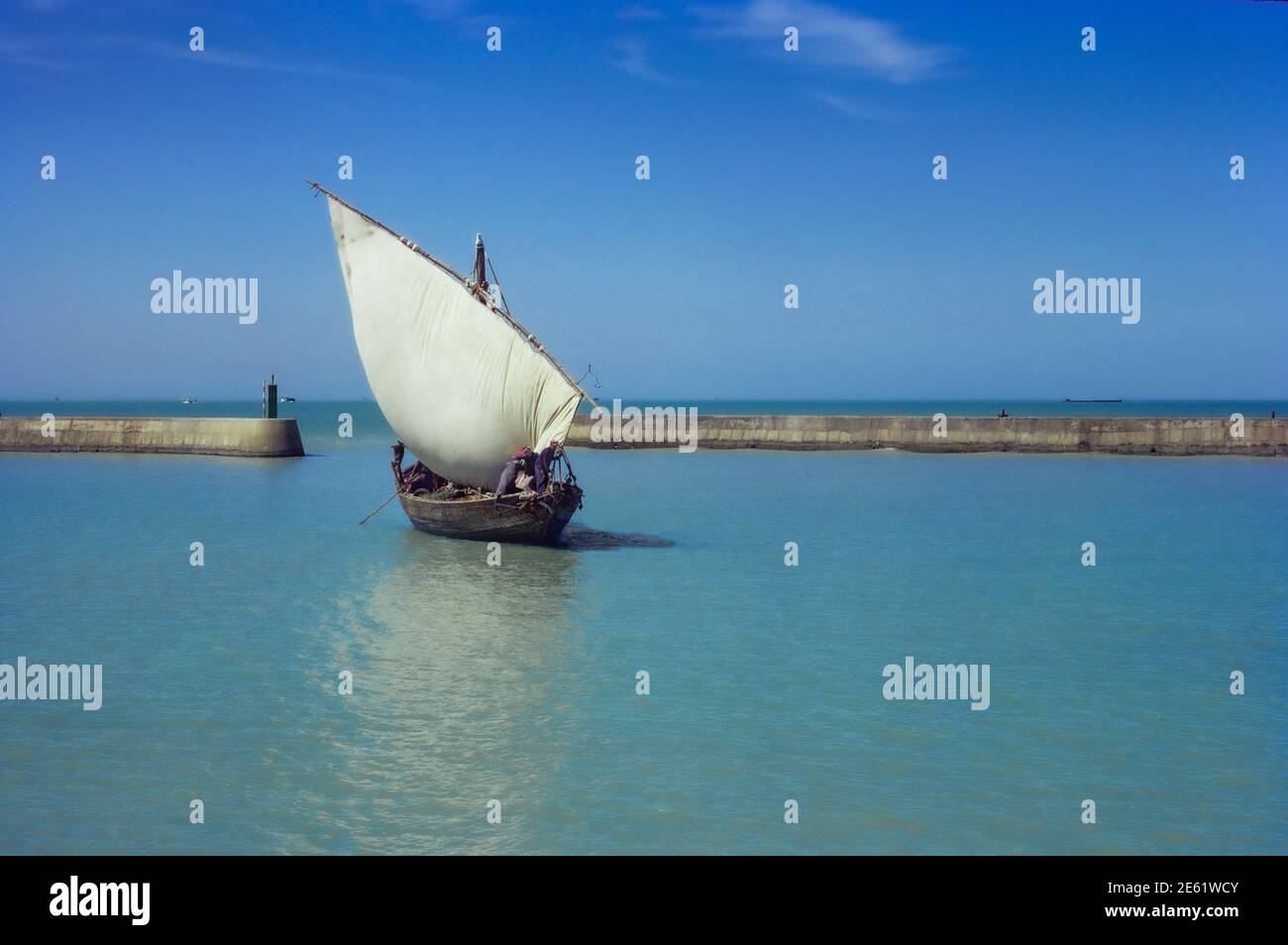 Arab dhow Bahrain Stock Photo - Alamy