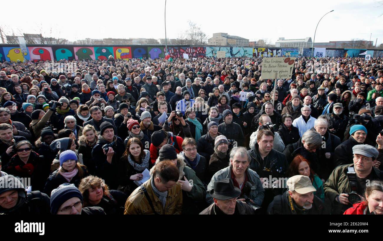 Keith Haring Berlin Wall High Resolution Stock Photography and Images ...