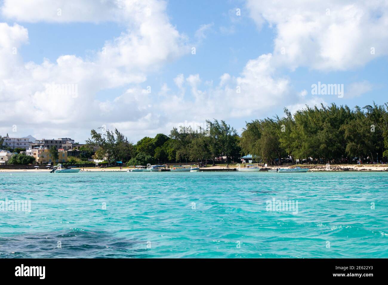 Mauritius island: Turquoise lagoon, coral reef Stock Photo - Alamy
