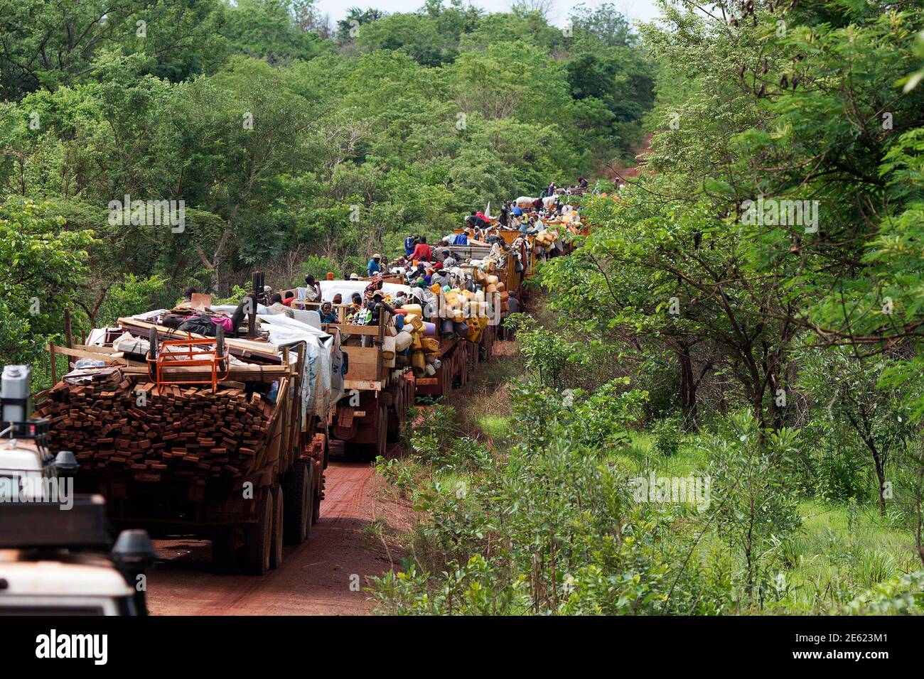 Lorry convoy africa hi-res stock photography and images - Alamy
