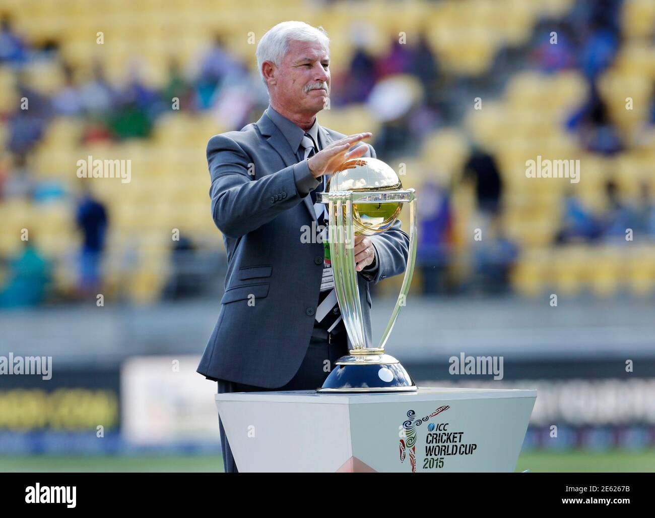 Richard hadlee hi-res stock photography and images - Alamy