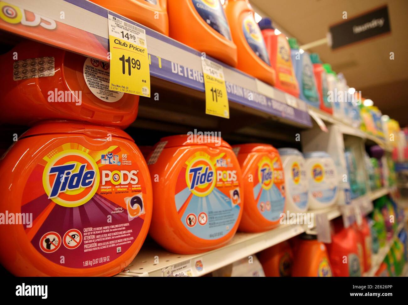 Procter gamble tide hi-res stock photography and images - Alamy