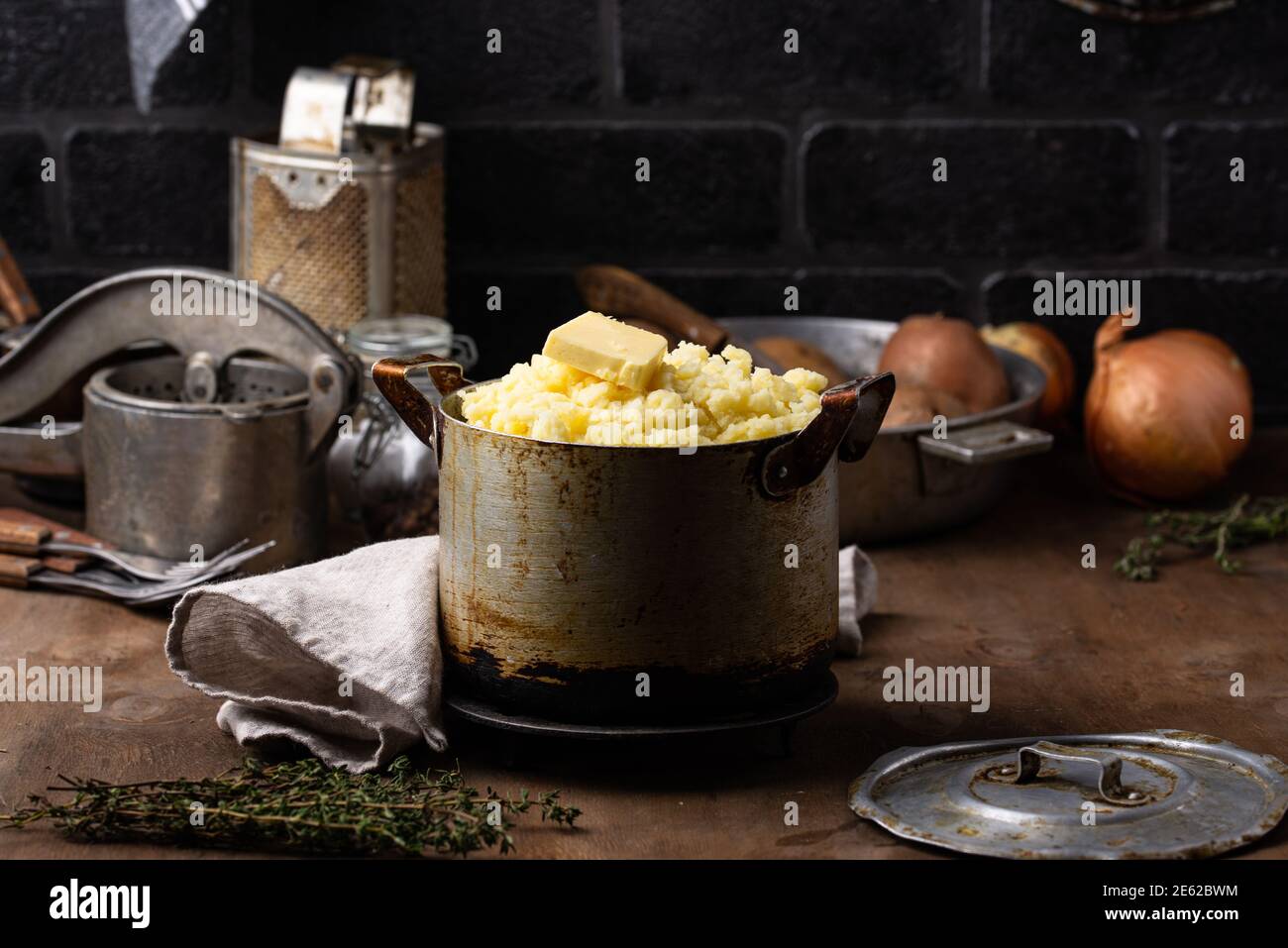 Mash pot hi-res stock photography and images - Alamy