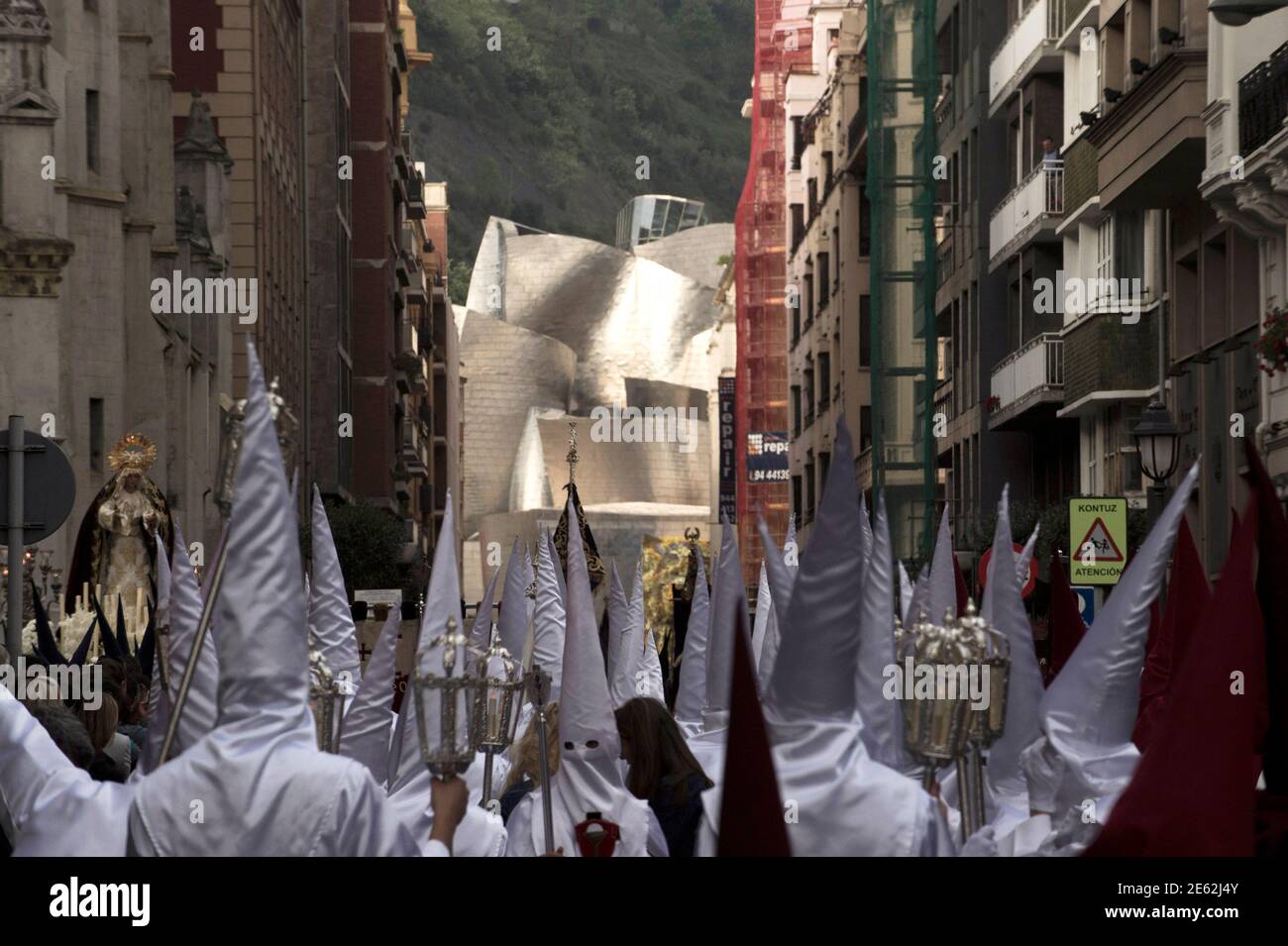 Guggenheim museum bilbao drawing hi-res stock photography and images ...