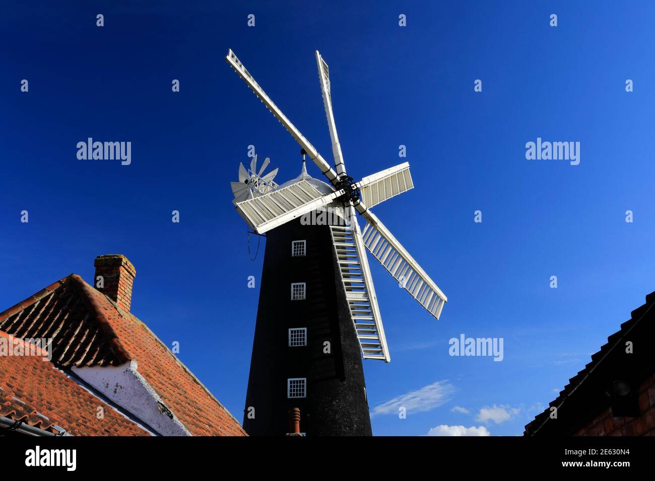 Windmill lincolnshire landscape hi-res stock photography and images - Alamy