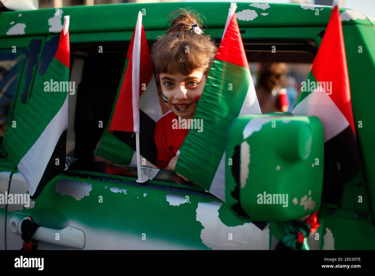 National day uae parade hi-res stock photography and images - Alamy