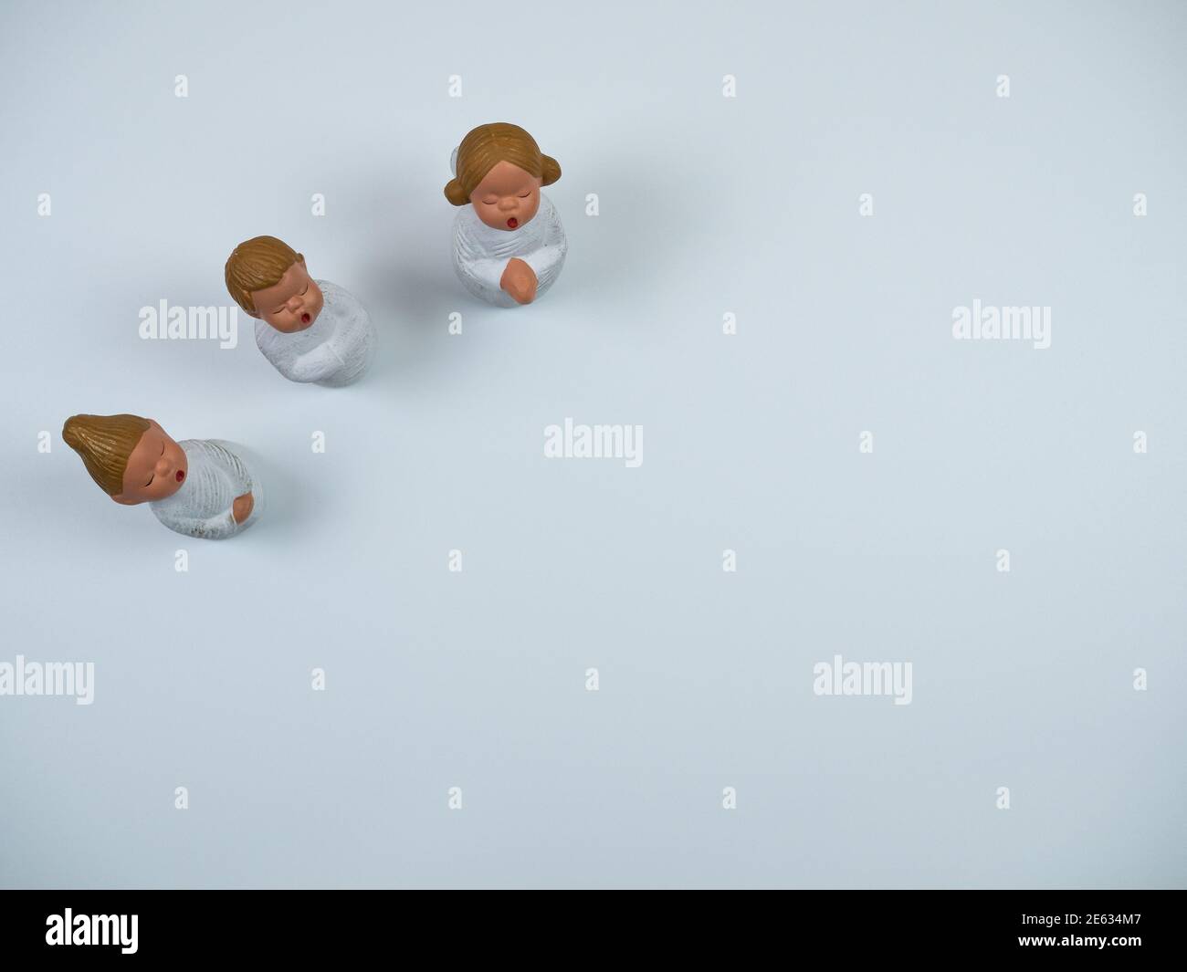 Singing angels hi-res stock photography and images - Alamy