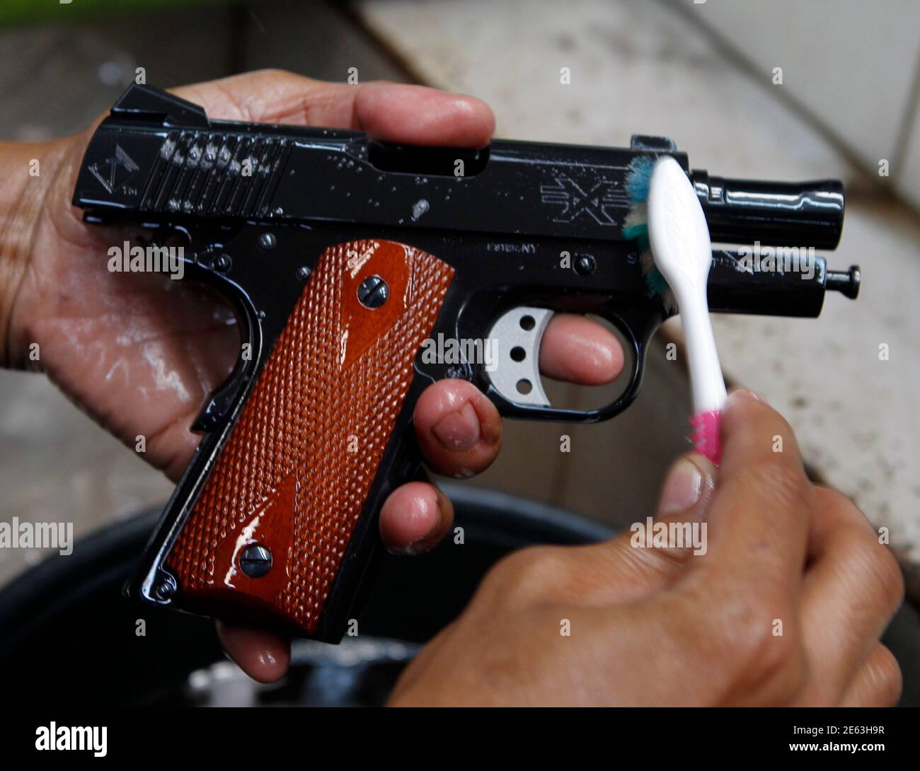 Different kinds of weapons hi-res stock photography and images - Alamy