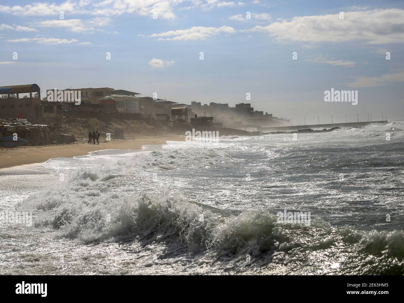 Gaza City, The Gaza Strip, Palestine. 28th Jan, 2021. Palestinians ...