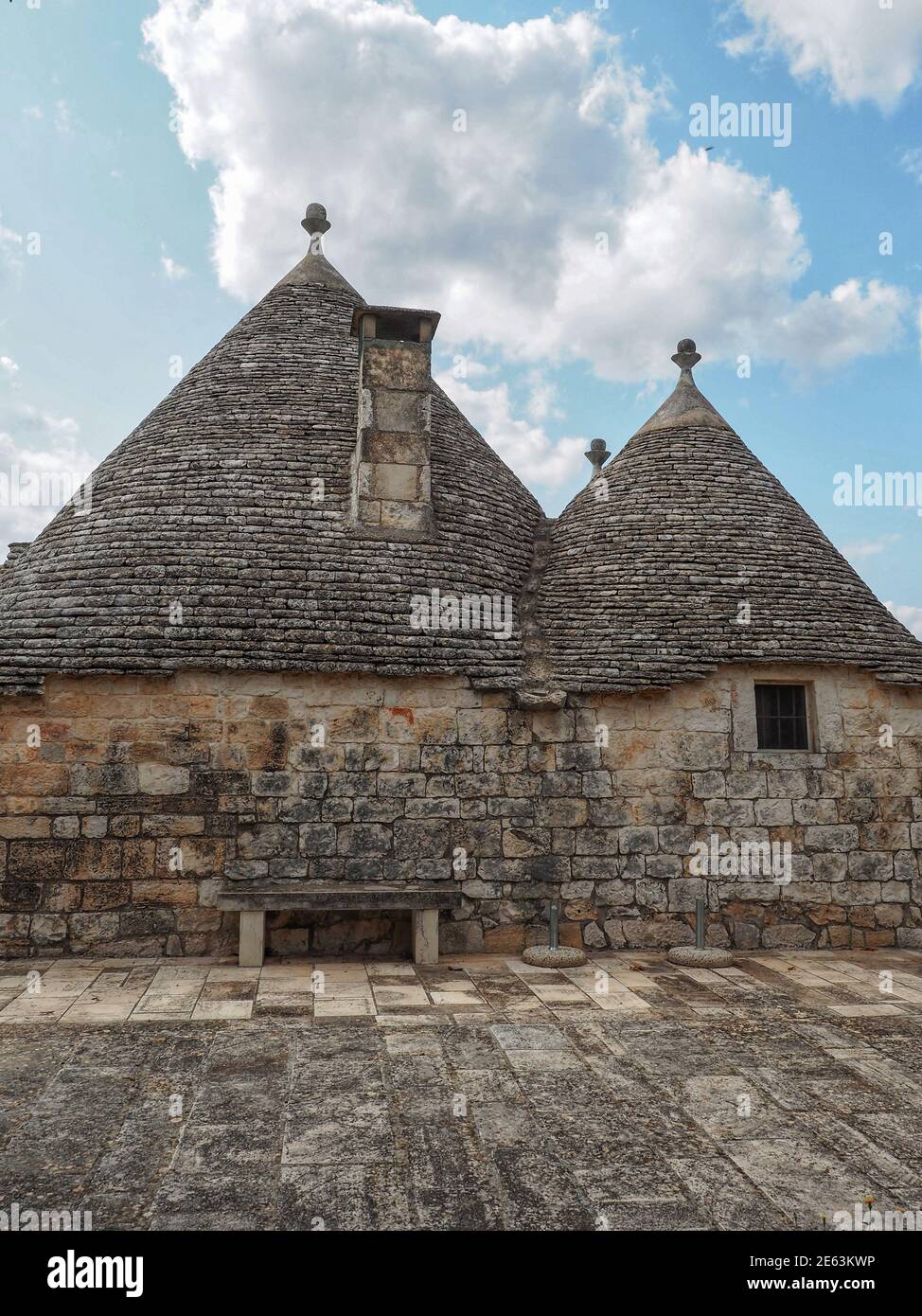 Conical building hi-res stock photography and images - Alamy
