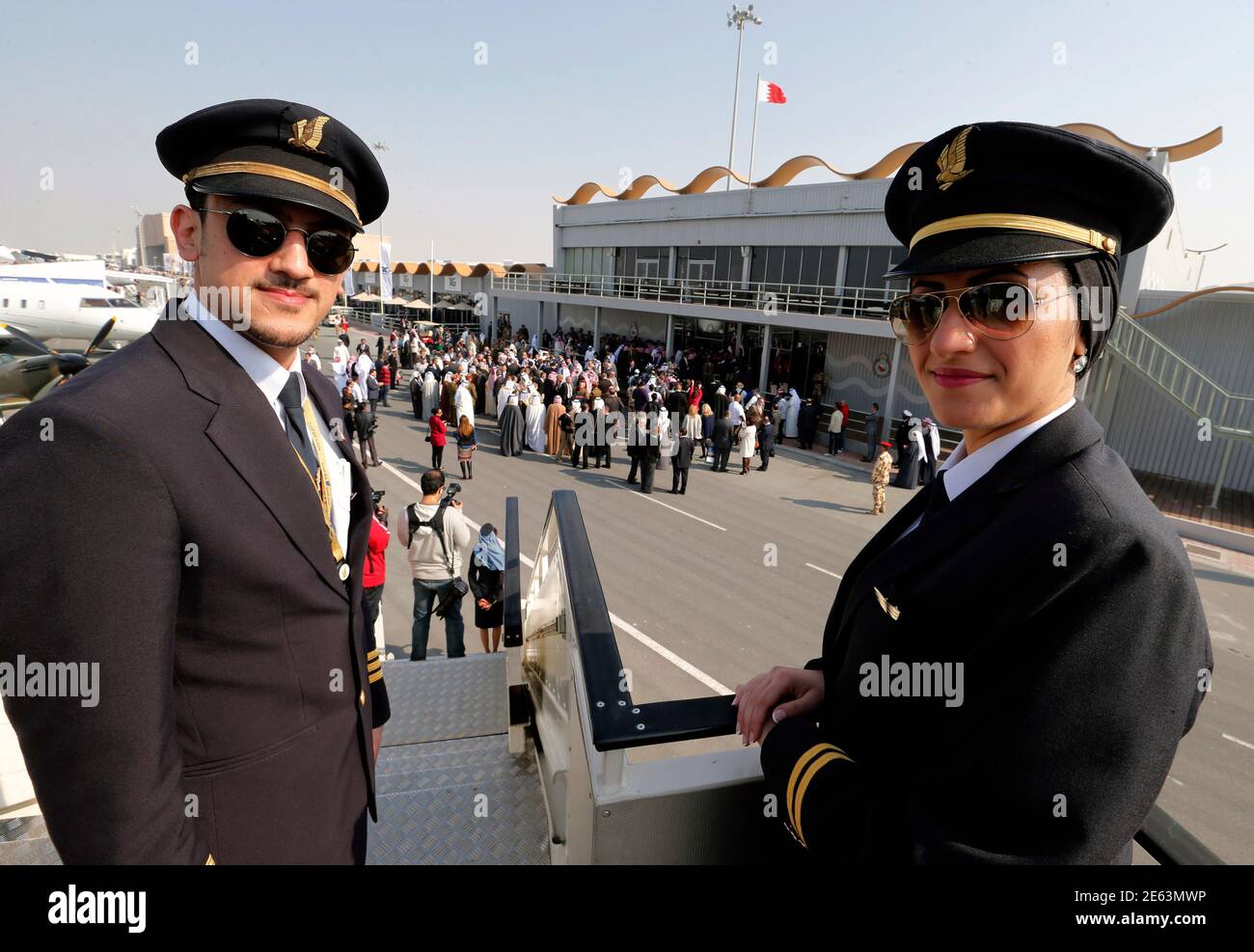 Bahrain international air show hi-res stock photography and images - Alamy