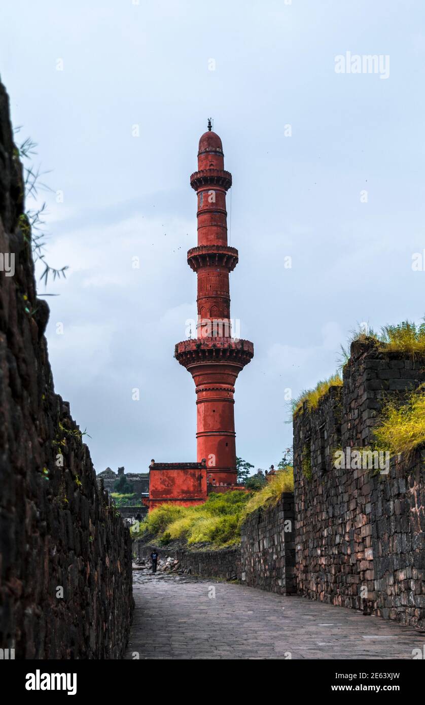 Chand Minar at Daulatabad fort in Maharashtra, India Stock Photo - Alamy