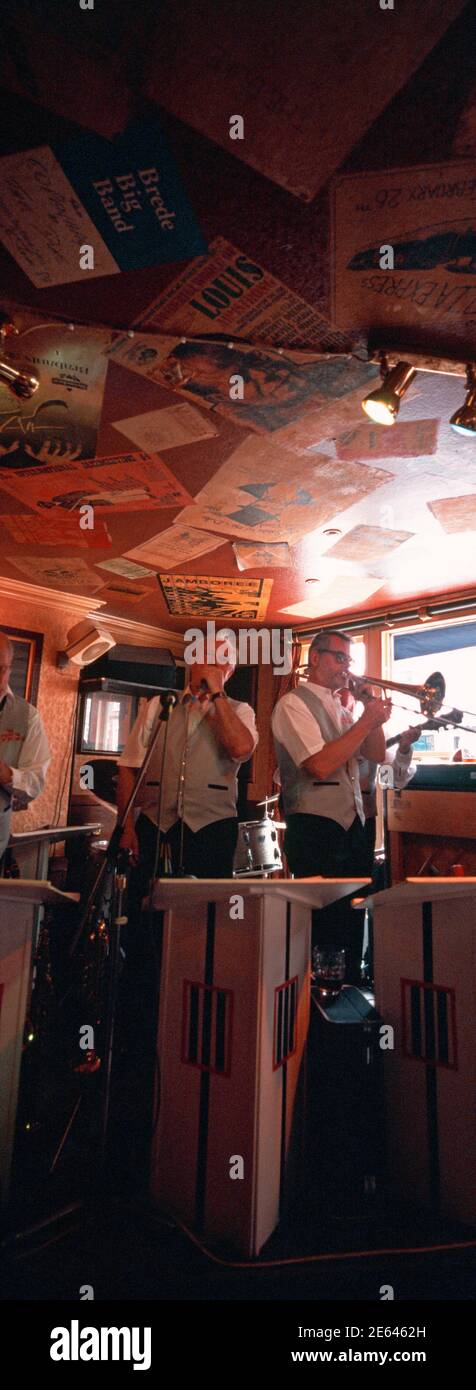 The old duke, bristol hi-res stock photography and images - Alamy