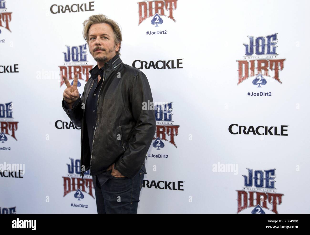 Joe dirt 2 hi-res stock photography and images - Alamy