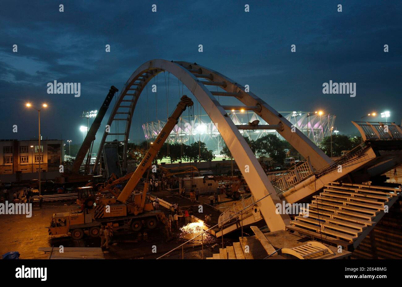 Engineering failure hi-res stock photography and images - Alamy