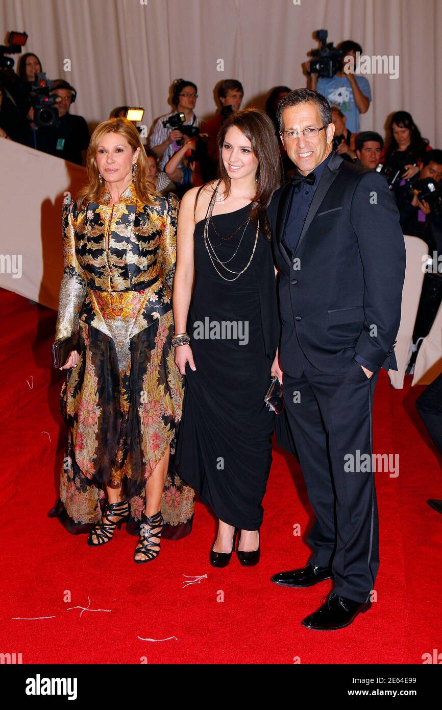 Wife of kenneth cole hi-res stock photography and images - Alamy