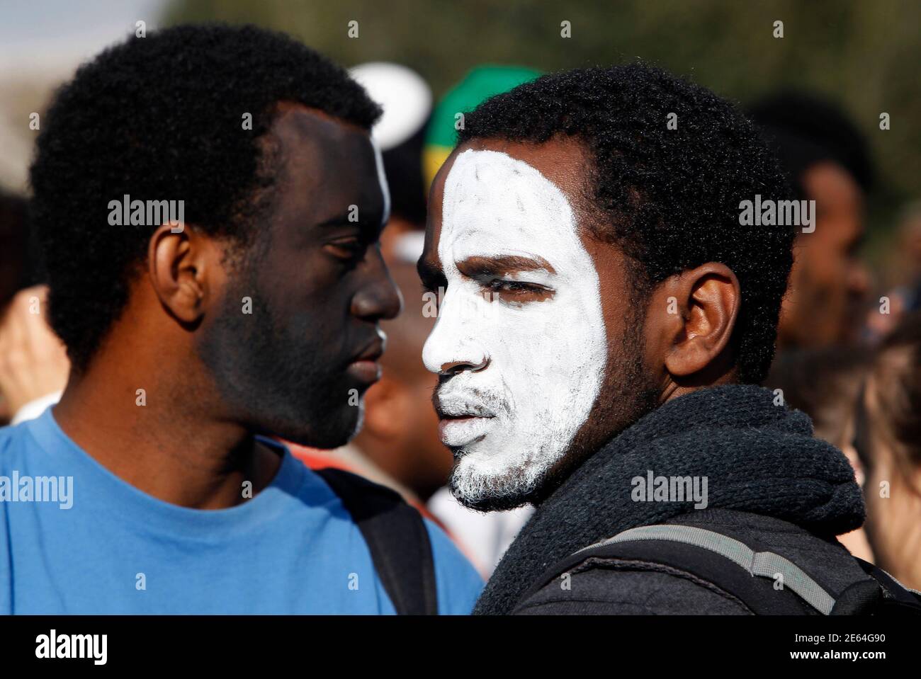 Civil faces hi-res stock photography and images - Alamy