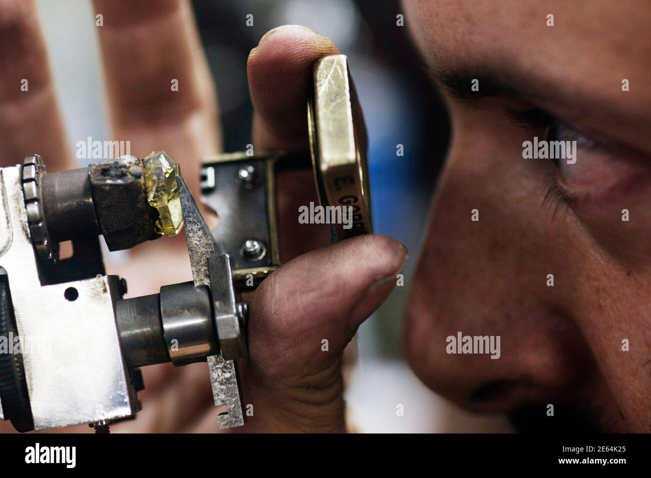 Israel diamond worker hi-res stock photography and images - Alamy