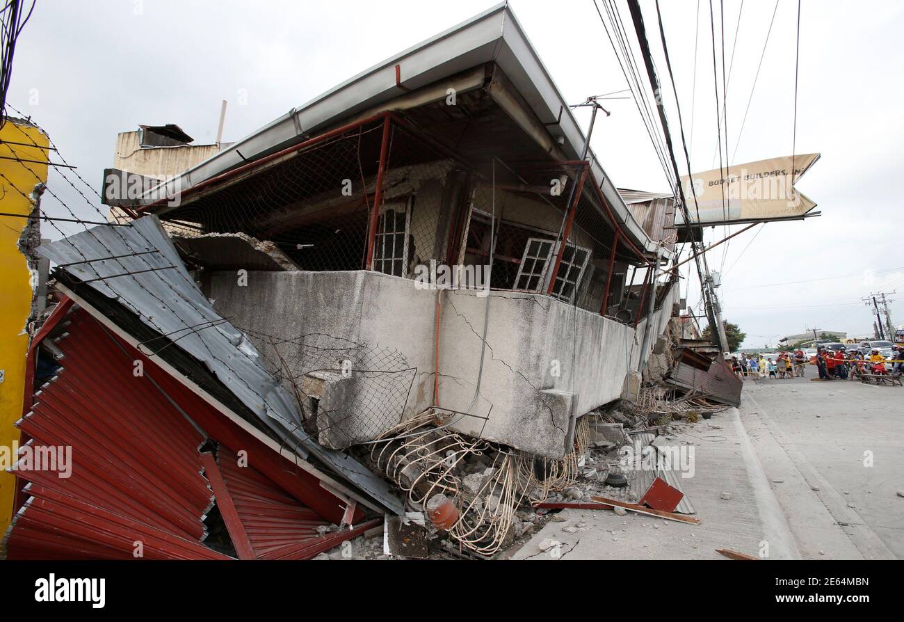 Philippines quake hi-res stock photography and images - Alamy