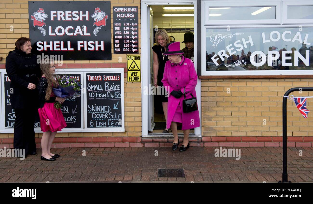 Visit west quay fisheries newhaven fish market High Resolution Stock ...