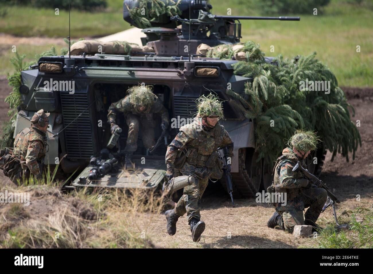 Mechanized Infantry Brigade High Resolution Stock Photography and ...
