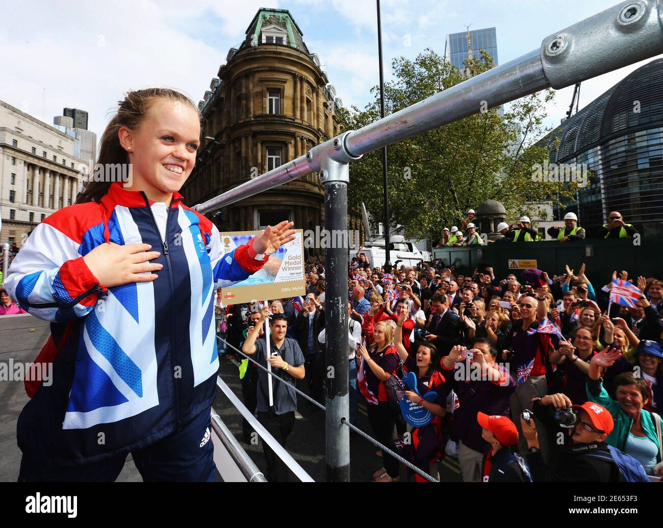 Ellie simmonds 2012 pool hi-res stock photography and images - Alamy