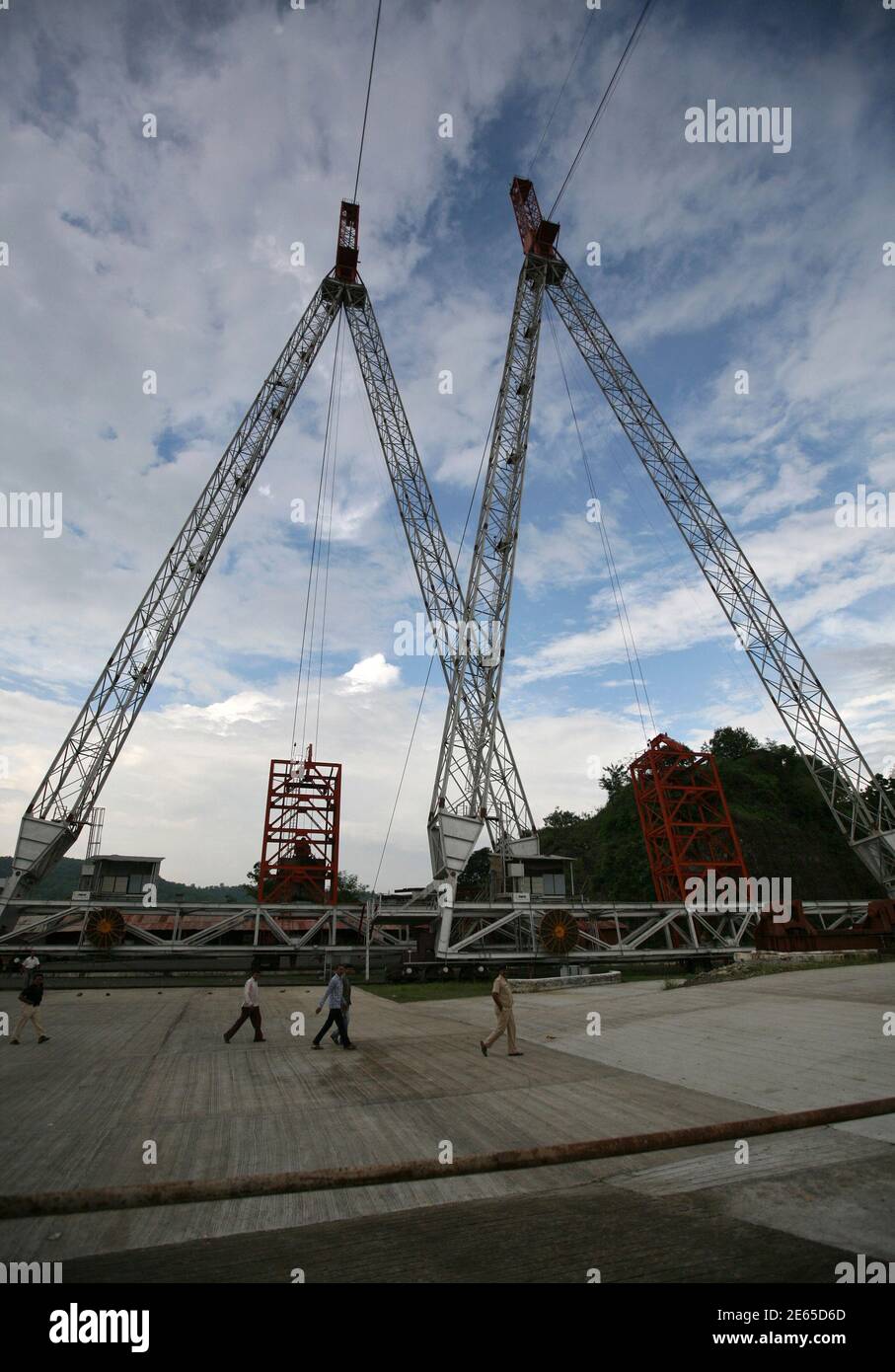 Indira sagar dam hi-res stock photography and images - Alamy