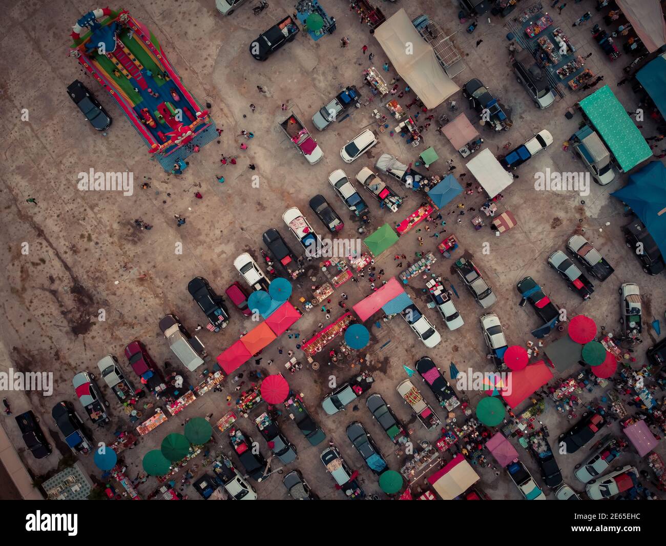 Aerial image, flea market, there are people Lots of cars and shops ...