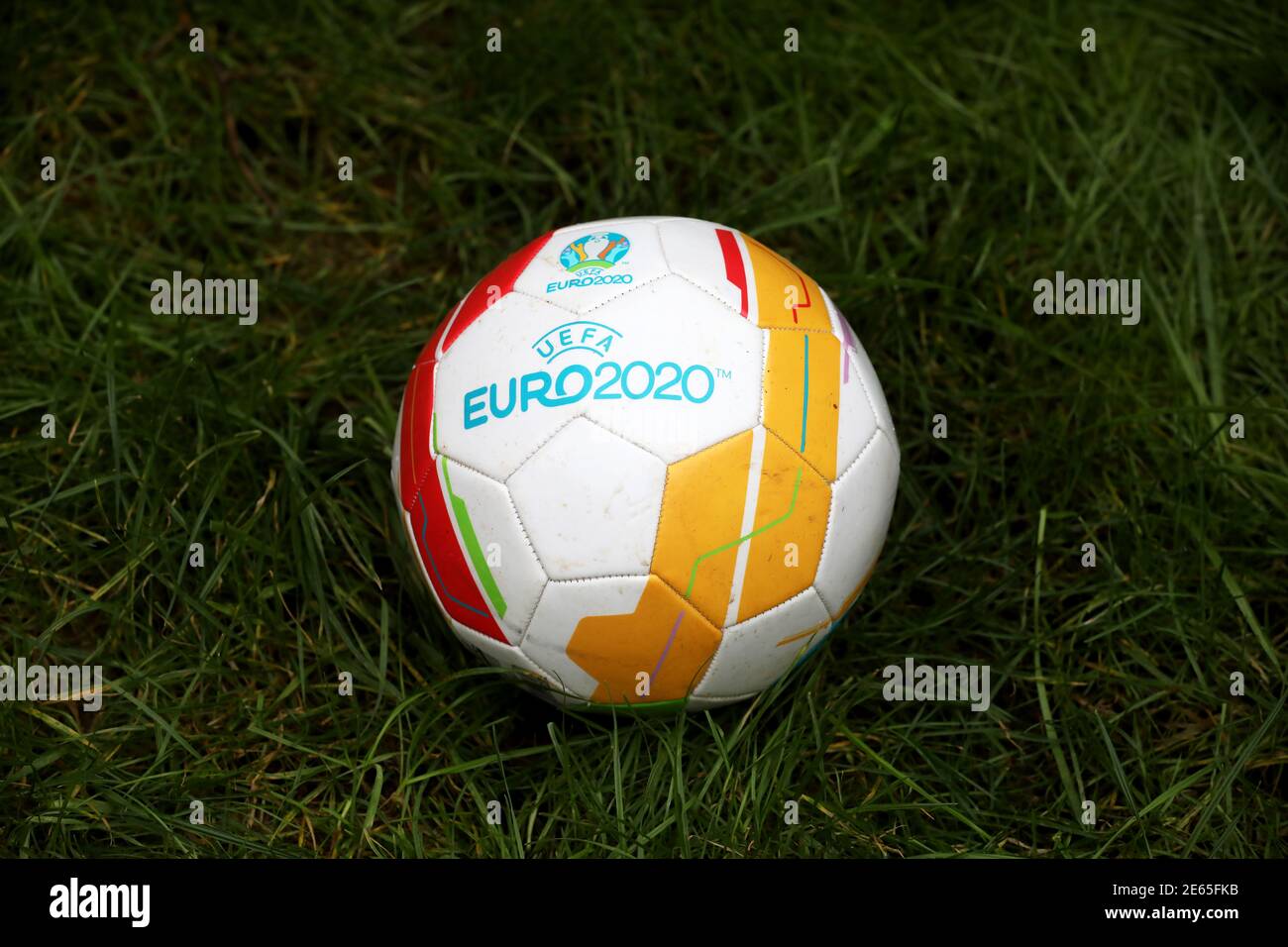2020 world cup football hi-res stock photography and images - Alamy