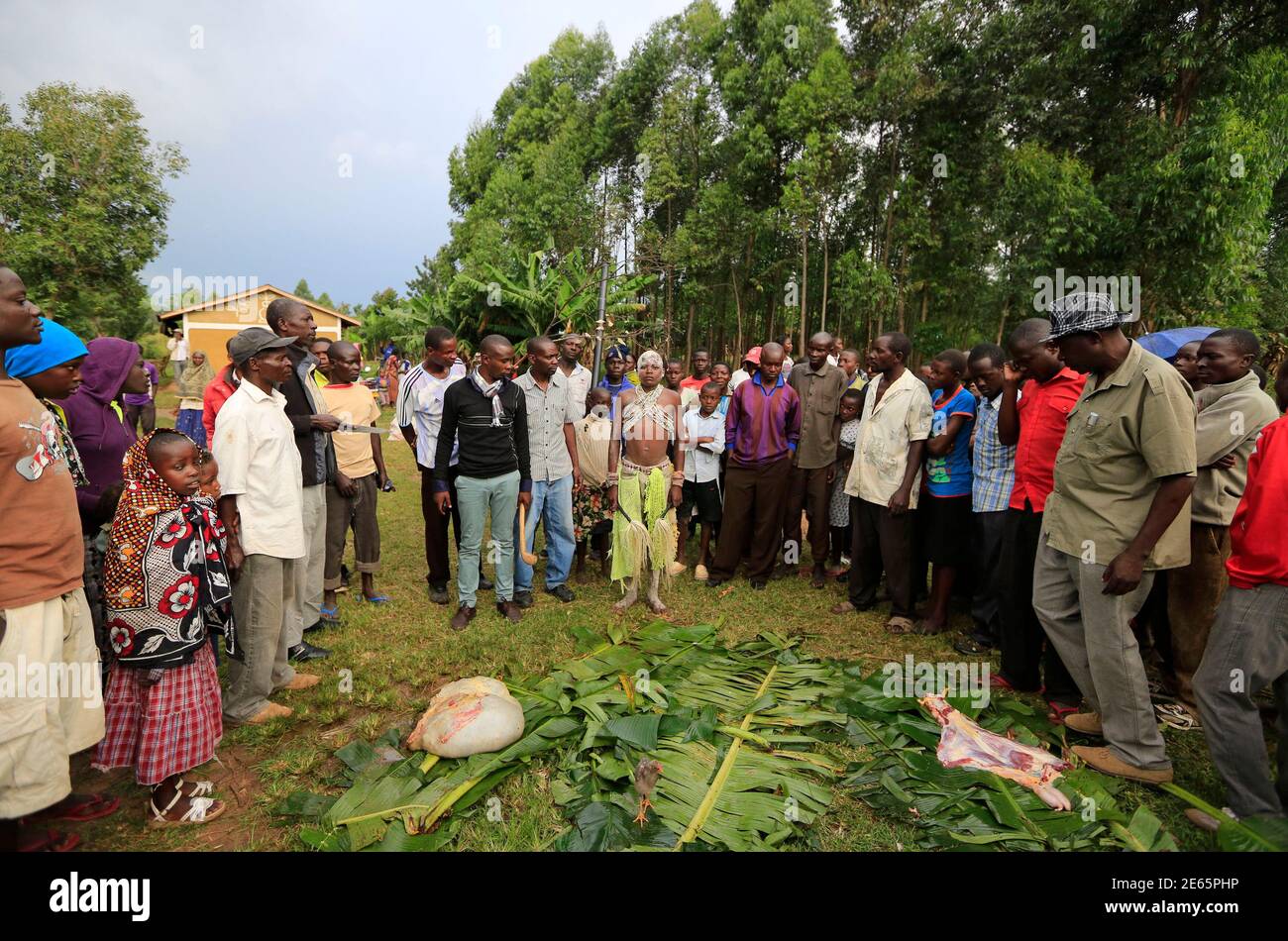 Circumcision rituals hi-res stock photography and images - Alamy