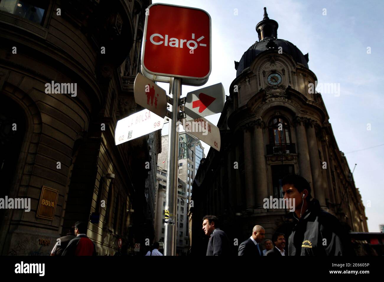 Claro Logo High Resolution Stock Photography and Images - Alamy