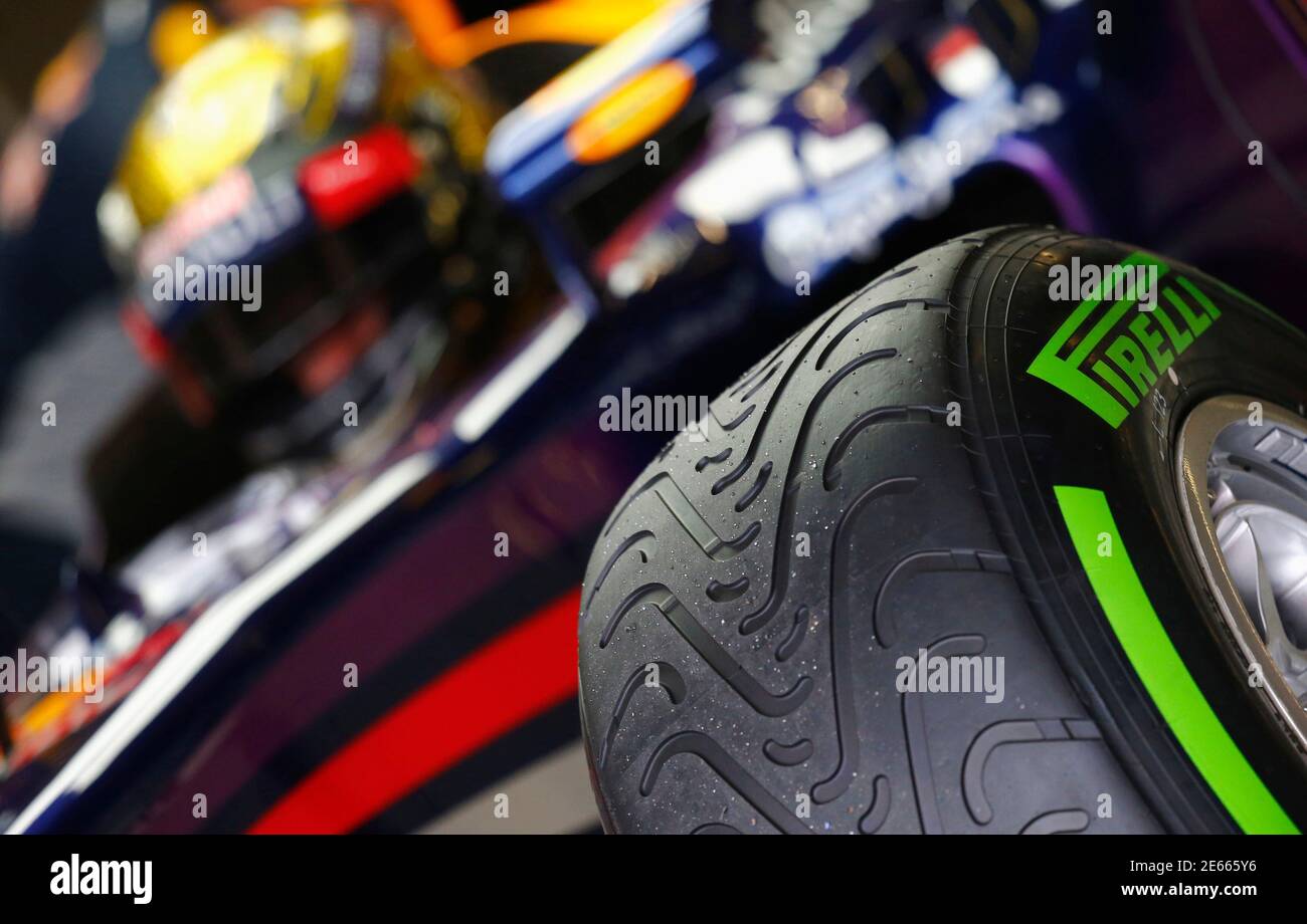 Compound circuit hi-res stock photography and images - Alamy