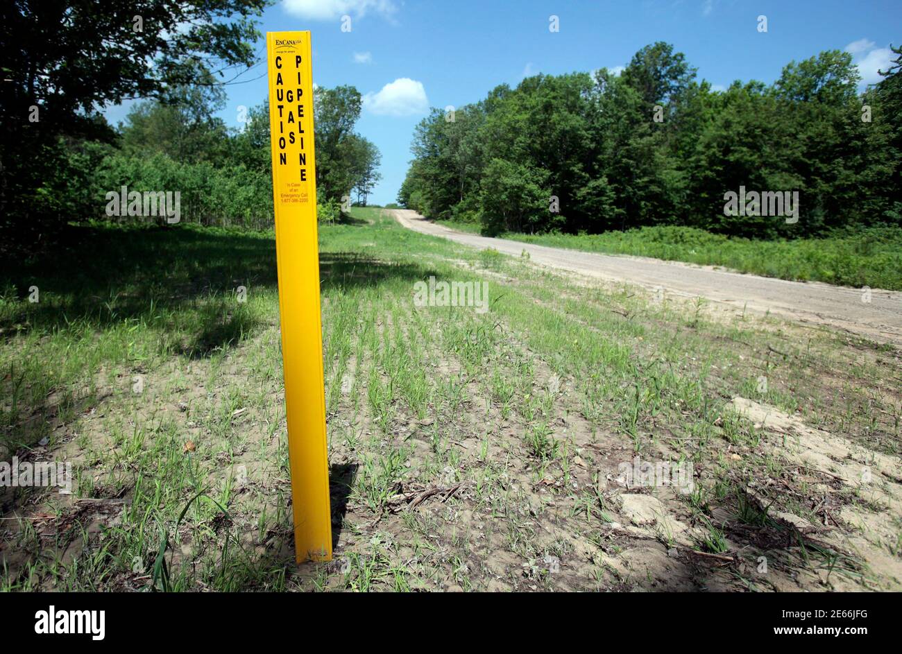 Pipeline Marker High Resolution Stock Photography and Images - Alamy