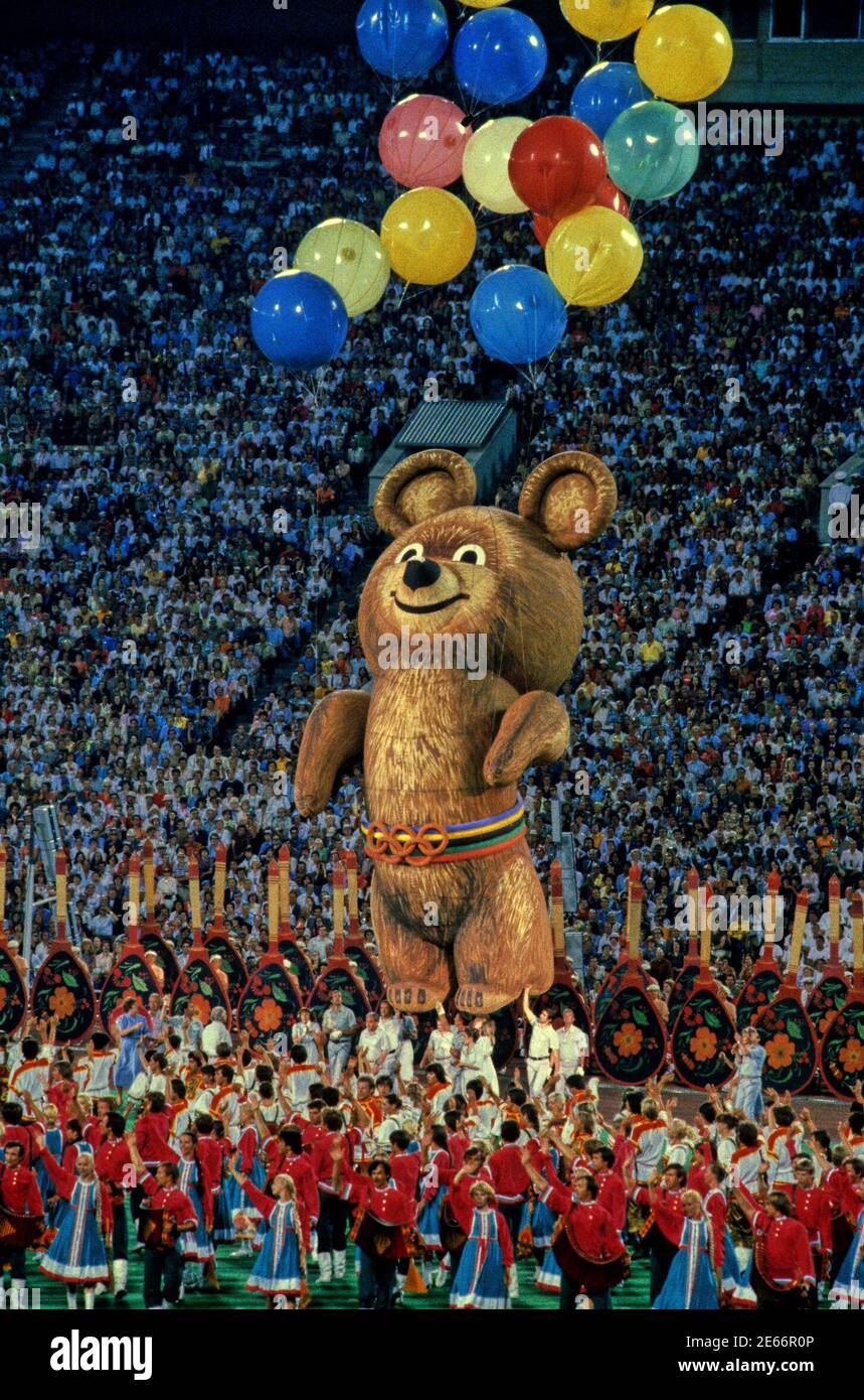 Olympics bear misha hi-res stock photography and images - Alamy