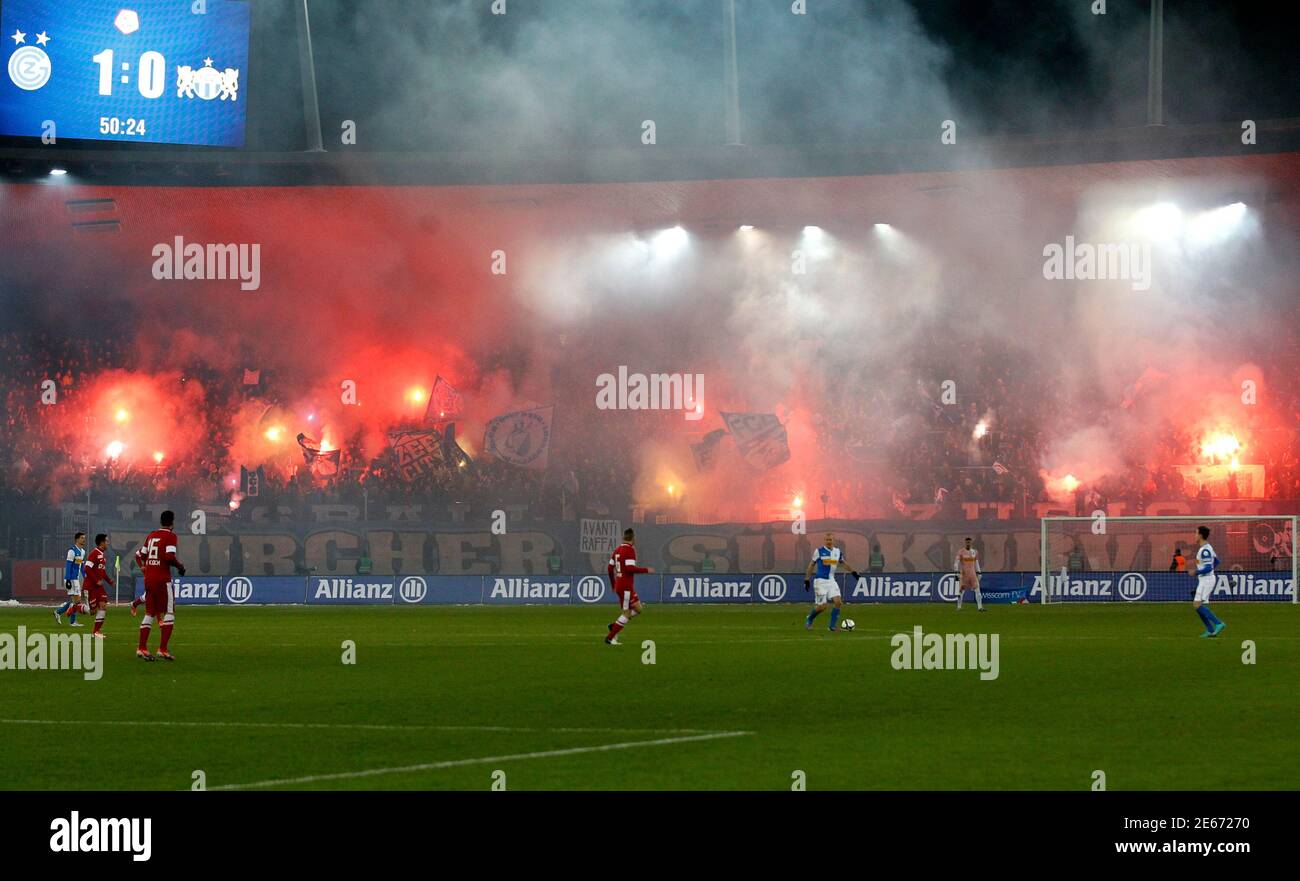 Grasshopper club fans hi-res stock photography and images - Alamy