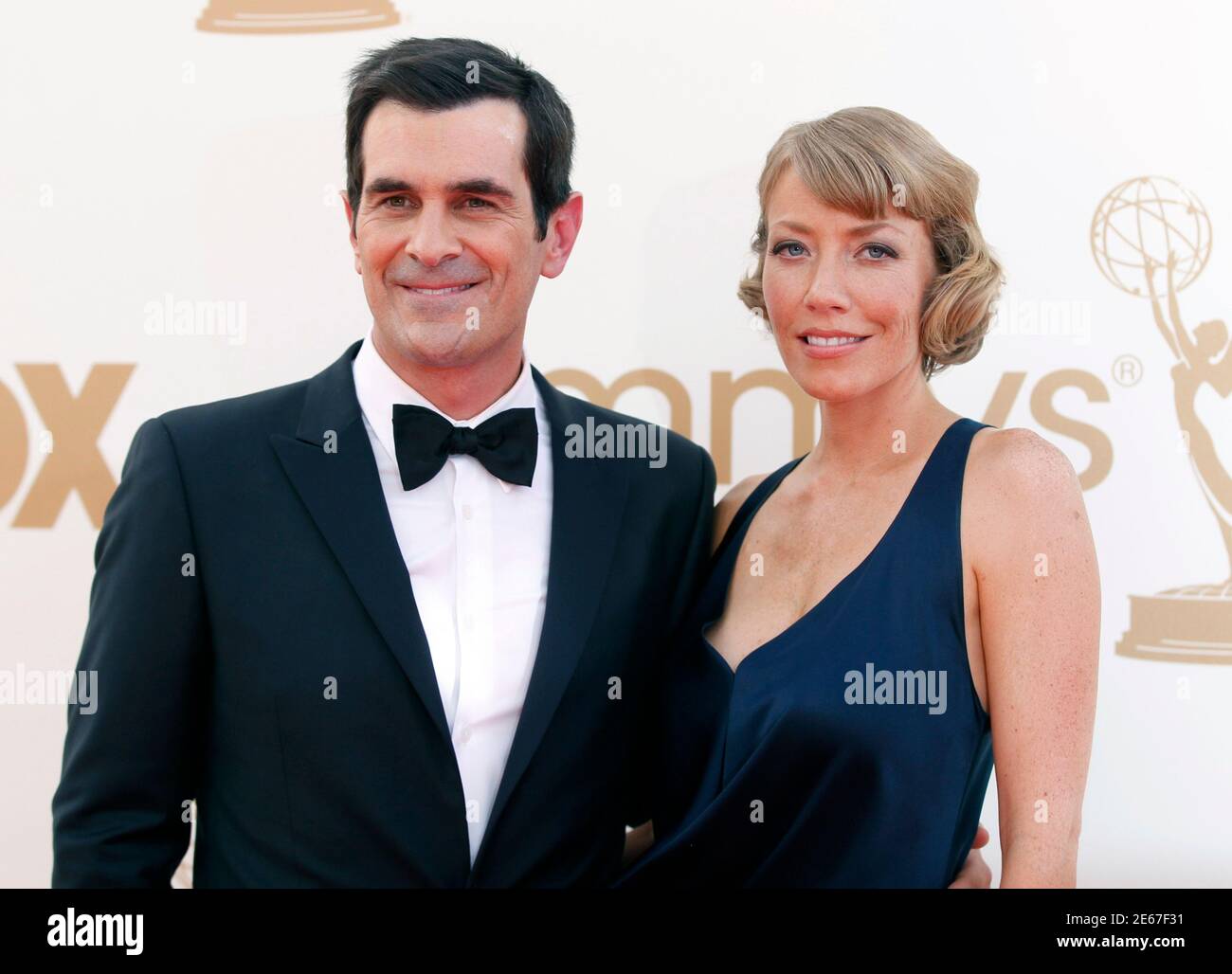 Actor ty burrell wife holly hi-res stock photography and images - Alamy